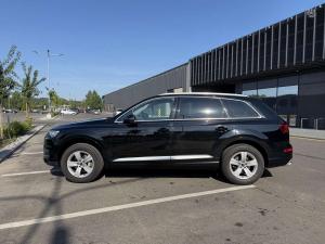 Black Audi Q7 2017 in Vilnius, with an engine capacity of 3.00 L and mileage of 178 thousand km for 22900 €, photo 9 on AUTOMOTO.COM.LV