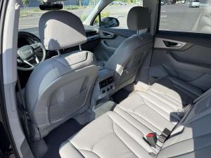Black Audi Q7 2017 in Vilnius, with an engine capacity of 3.00 L and mileage of 178 thousand km for 22900 €, photo 10 on AUTOMOTO.COM.LV