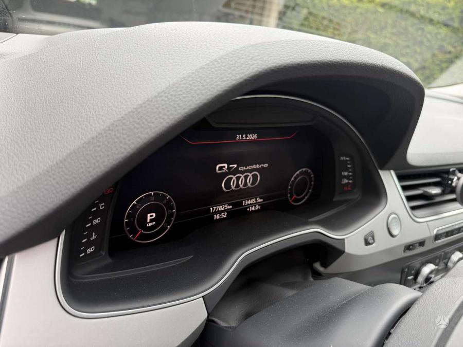 Black Audi Q7 2017 in Vilnius, with an engine capacity of 3.00 L and mileage of 178 thousand km for 22900 €, photo 13 on AUTOMOTO.COM.LV