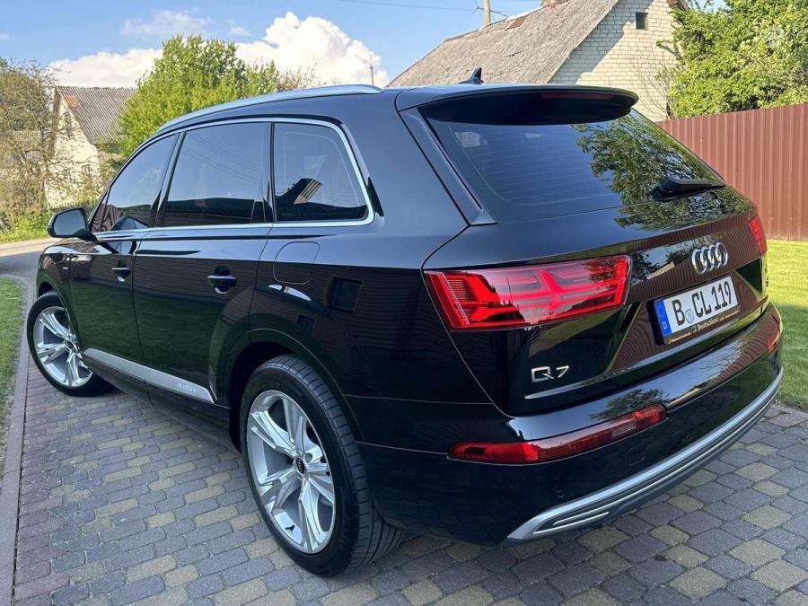 Melns Audi Q7 2017 Viļņa, ar dzinēja tilpumu 2.97 L un nobraukumu 247 tūkst. km par 25250 €, foto 4 vietnē AUTOMOTO.COM.LV