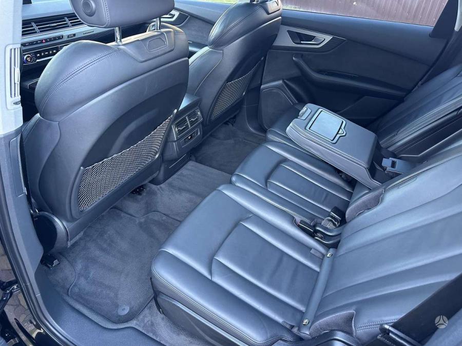 Melns Audi Q7 2017 Viļņa, ar dzinēja tilpumu 2.97 L un nobraukumu 247 tūkst. km par 25250 €, foto 37 vietnē AUTOMOTO.COM.LV