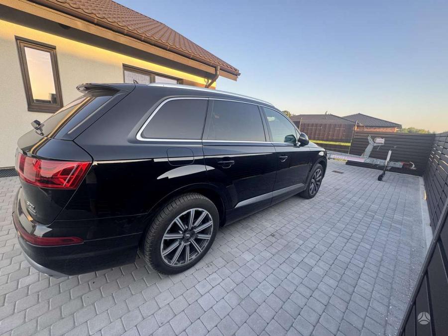 Melns Audi Q7 2017 Kauņa, ar dzinēja tilpumu 3.00 L un nobraukumu 231 tūkst. km par 17800 €, foto 5 vietnē AUTOMOTO.COM.LV