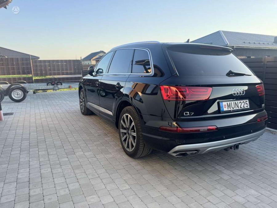 Melns Audi Q7 2017 Kauņa, ar dzinēja tilpumu 3.00 L un nobraukumu 231 tūkst. km par 17800 €, foto 7 vietnē AUTOMOTO.COM.LV
