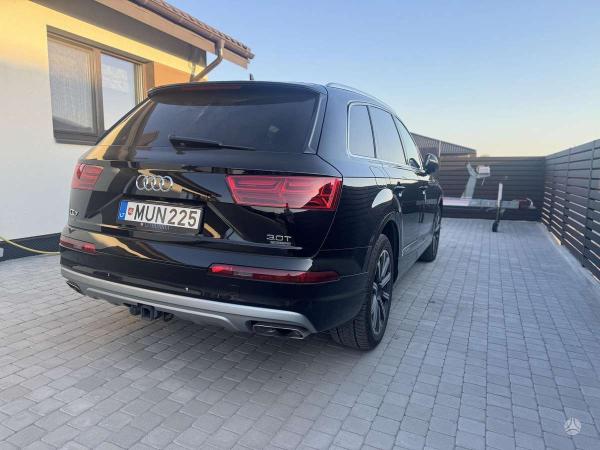 Melns Audi Q7 2017 Kauņa, ar dzinēja tilpumu 3.00 L un nobraukumu 231 tūkst. km par 17800 €, foto 7 vietnē AUTOMOTO.COM.LV