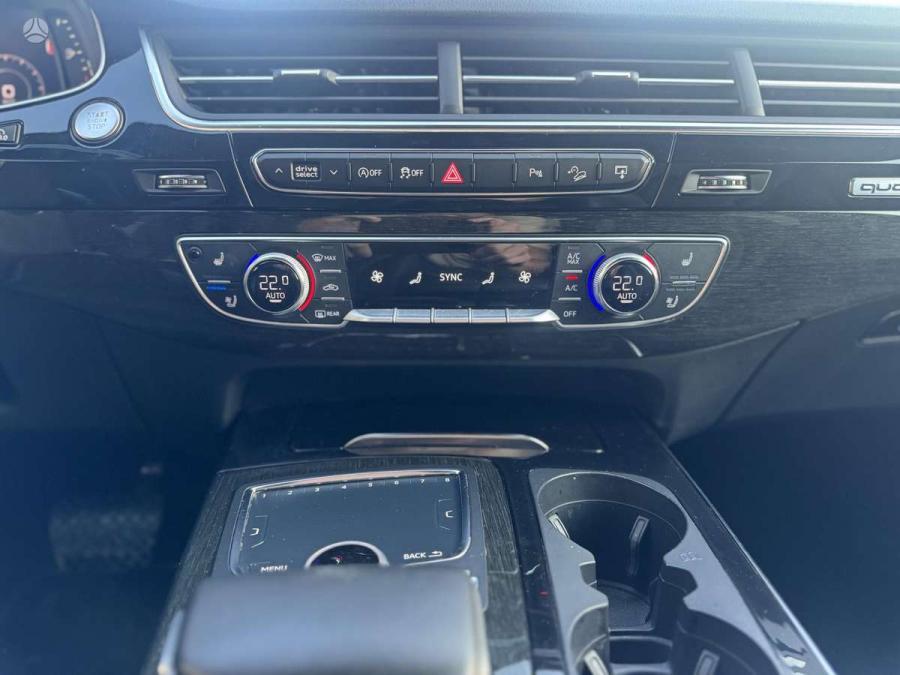 Melns Audi Q7 2017 Kauņa, ar dzinēja tilpumu 3.00 L un nobraukumu 231 tūkst. km par 17800 €, foto 14 vietnē AUTOMOTO.COM.LV