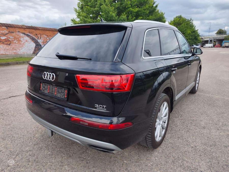 Melns Audi Q7 2017 Šauļi, ar dzinēja tilpumu 3.00 L un nobraukumu 161 tūkst. km par 21300 €, foto 5 vietnē AUTOMOTO.COM.LV