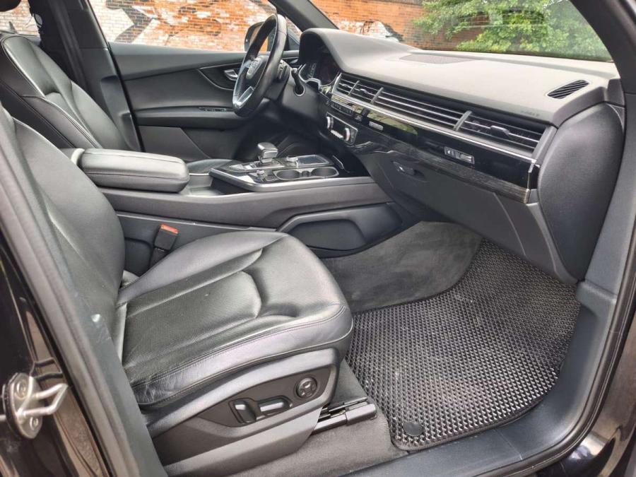 Melns Audi Q7 2017 Šauļi, ar dzinēja tilpumu 3.00 L un nobraukumu 161 tūkst. km par 21300 €, foto 14 vietnē AUTOMOTO.COM.LV