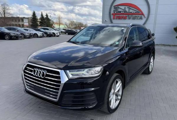 Black Audi Q7 2017 in Telschi, with an engine capacity of 3.00 L and mileage of 275 thousand km for 20790 €, photo 5 on AUTOMOTO.COM.LV