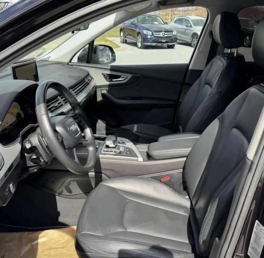 Melns Audi Q7 2017 Telšiai, ar dzinēja tilpumu 3.00 L un nobraukumu 275 tūkst. km par 20790 €, foto 13 vietnē AUTOMOTO.COM.LV