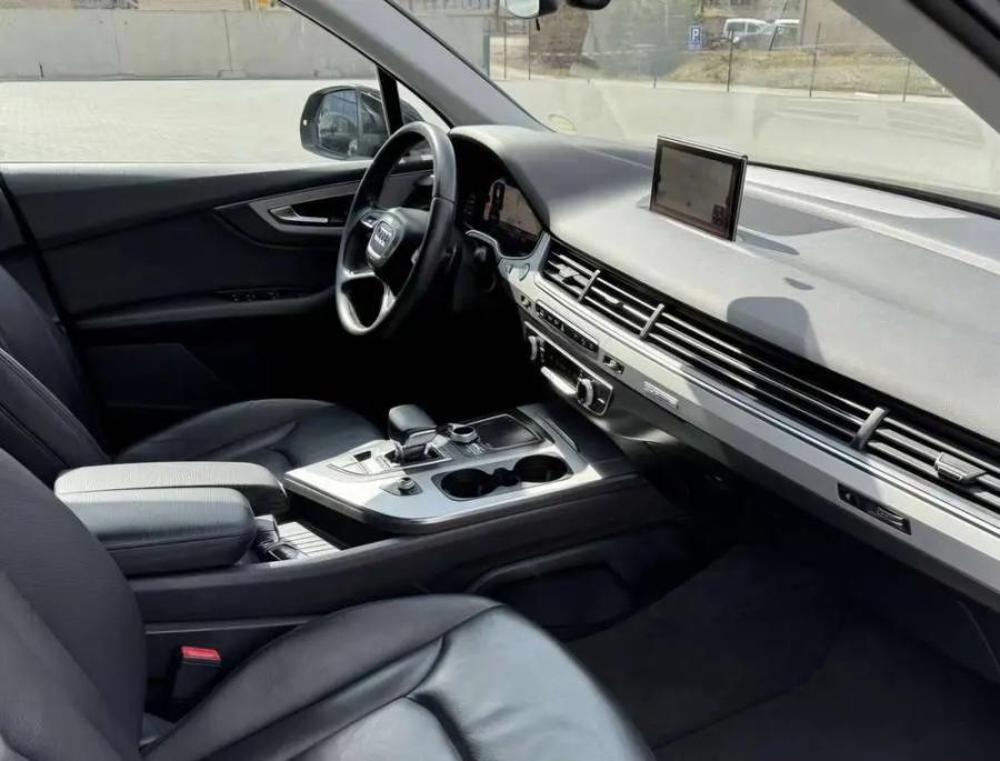 Melns Audi Q7 2017 Telšiai, ar dzinēja tilpumu 3.00 L un nobraukumu 275 tūkst. km par 20790 €, foto 16 vietnē AUTOMOTO.COM.LV