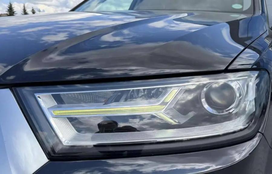 Melns Audi Q7 2017 Telšiai, ar dzinēja tilpumu 3.00 L un nobraukumu 275 tūkst. km par 20790 €, foto 29 vietnē AUTOMOTO.COM.LV