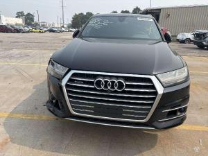 Black Audi Q7 2017 in Vilnius, with an engine capacity of 3.00 L and mileage of 160 thousand km for 10800 €, photo 3 on AUTOMOTO.COM.LV