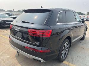 Black Audi Q7 2017 in Vilnius, with an engine capacity of 3.00 L and mileage of 160 thousand km for 10800 €, photo 6 on AUTOMOTO.COM.LV
