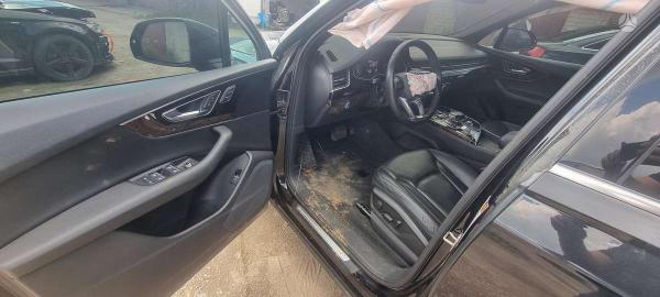 Melns Audi Q7 2017 Viļņa, ar dzinēja tilpumu 3.00 L un nobraukumu 231 tūkst. km par 9800 €, foto 9 vietnē AUTOMOTO.COM.LV