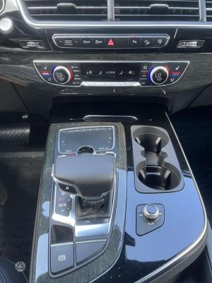 Melns Audi Q7 2017 Viļņa, ar dzinēja tilpumu 3.00 L un nobraukumu 201 tūkst. km par 23000 €, foto 11 vietnē AUTOMOTO.COM.LV