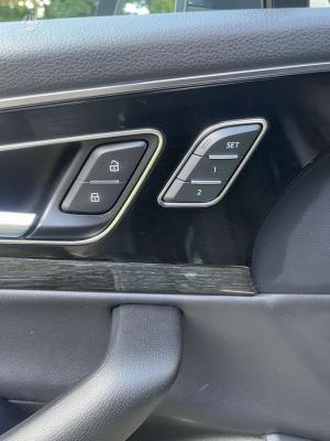 Melns Audi Q7 2017 Viļņa, ar dzinēja tilpumu 3.00 L un nobraukumu 201 tūkst. km par 23000 €, foto 31 vietnē AUTOMOTO.COM.LV