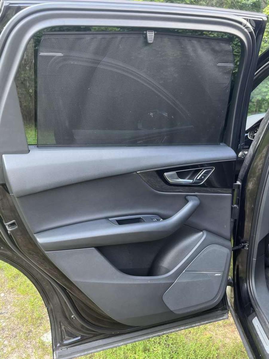 Melns Audi Q7 2017 Viļņa, ar dzinēja tilpumu 3.00 L un nobraukumu 201 tūkst. km par 23000 €, foto 36 vietnē AUTOMOTO.COM.LV