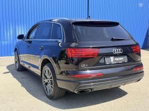 Black Audi Q7 2017 in Kaunas, with an engine capacity of 3.00 L and mileage of 240 thousand km for 19990 €, photo 7 on AUTOMOTO.COM.LV