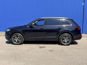 Black Audi Q7 2017 in Kaunas, with an engine capacity of 3.00 L and mileage of 240 thousand km for 19990 €, photo 8 on AUTOMOTO.COM.LV