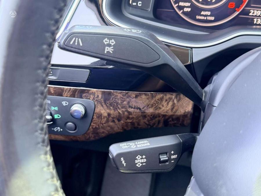 Black Audi Q7 2017 in Kaunas, with an engine capacity of 3.00 L and mileage of 240 thousand km for 19990 €, photo 14 on AUTOMOTO.COM.LV