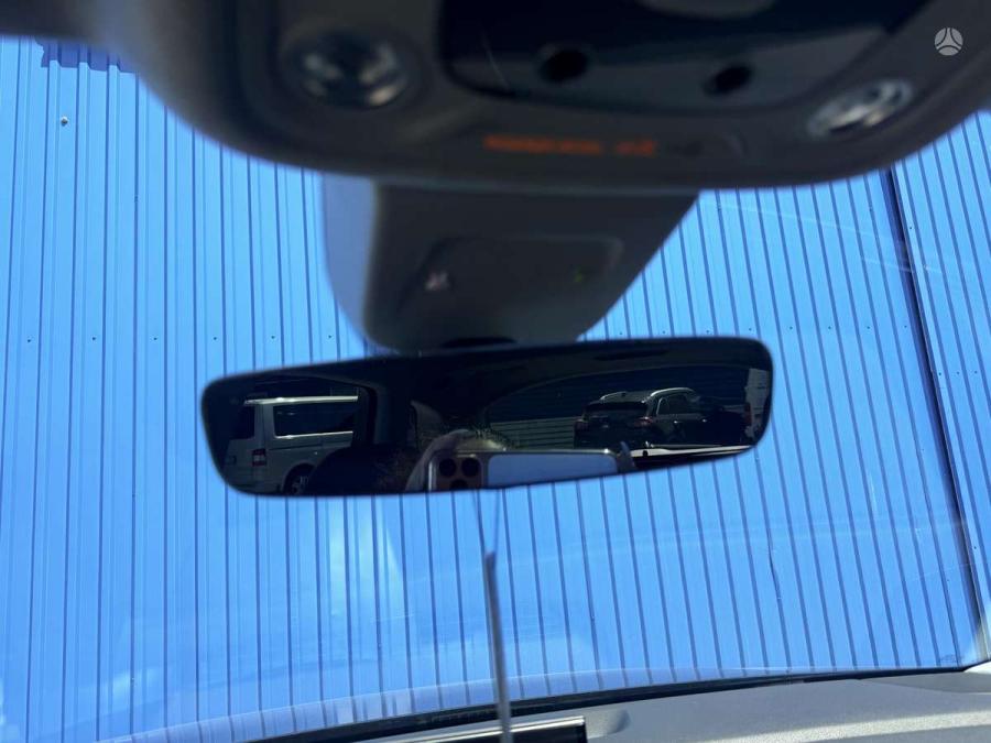 Black Audi Q7 2017 in Kaunas, with an engine capacity of 3.00 L and mileage of 240 thousand km for 19990 €, photo 36 on AUTOMOTO.COM.LV