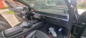 Black Audi Q7 2017 in Vilnius, with an engine capacity of 3.00 L and mileage of 231 thousand km for 9800 €, photo 17 on AUTOMOTO.COM.LV