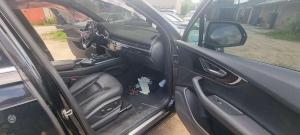Black Audi Q7 2017 in Vilnius, with an engine capacity of 3.00 L and mileage of 231 thousand km for 9500 €, photo 14 on AUTOMOTO.COM.LV