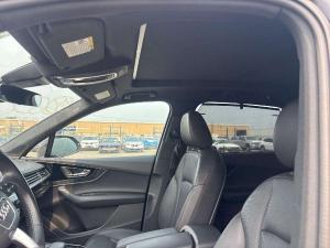 Black Audi Q7 2017 in Vilnius, with an engine capacity of 3.00 L and mileage of 160 thousand km for 10500 €, photo 17 on AUTOMOTO.COM.LV