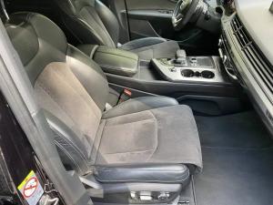 Melns Audi Q7 2017 Rīga, ar dzinēja tilpumu 3.00 L un nobraukumu 137 tūkst. km par 29990 €, foto 14 vietnē AUTOMOTO.COM.LV