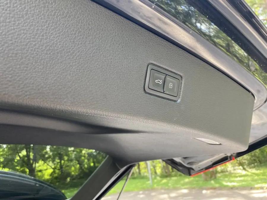 Melns Audi Q7 2017 Rīga, ar dzinēja tilpumu 3.00 L un nobraukumu 137 tūkst. km par 29990 €, foto 19 vietnē AUTOMOTO.COM.LV