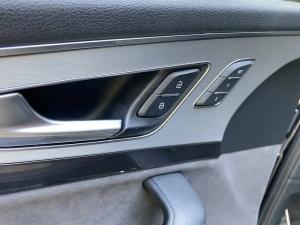 Melns Audi Q7 2017 Rīga, ar dzinēja tilpumu 3.00 L un nobraukumu 137 tūkst. km par 29990 €, foto 23 vietnē AUTOMOTO.COM.LV