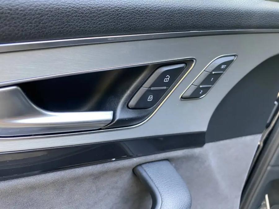 Melns Audi Q7 2017 Rīga, ar dzinēja tilpumu 3.00 L un nobraukumu 137 tūkst. km par 29990 €, foto 23 vietnē AUTOMOTO.COM.LV