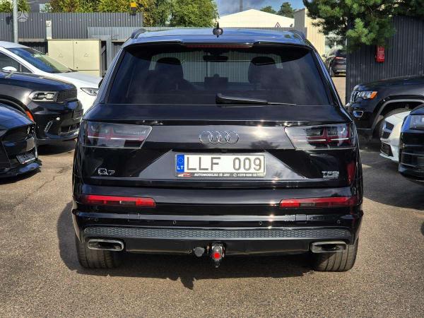 Audi Q7 2017 Viļņa vietnē Melns Audi Q7 2017 Viļņa, ar dzinēja tilpumu 3.00 L un nobraukumu 162 tūkst. km par 27500 €, foto 6 vietnē AUTOMOTO.COM.LV