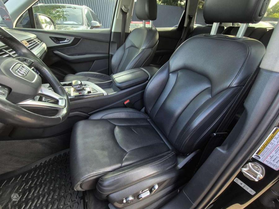 Black Audi Q7 2017 in Vilnius, with an engine capacity of 3.00 L and mileage of 162 thousand km for 27500 €, photo 9 on AUTOMOTO.COM.LV