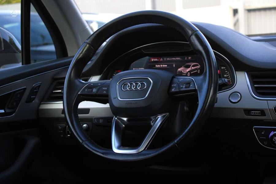 Black Audi Q7 2017 in Vilnius, with an engine capacity of 3.00 L and mileage of 162 thousand km for 27500 €, photo 17 on AUTOMOTO.COM.LV