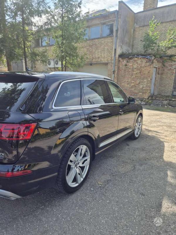 Melns Audi Q7 2017 Kupiškis, ar dzinēja tilpumu 2.97 L un nobraukumu 407 tūkst. km par 17850 €, foto 5 vietnē AUTOMOTO.COM.LV