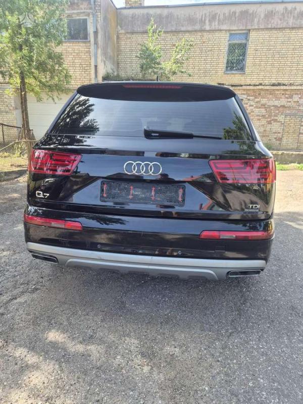 Melns Audi Q7 2017 Kupiškis, ar dzinēja tilpumu 2.97 L un nobraukumu 407 tūkst. km par 17850 €, foto 7 vietnē AUTOMOTO.COM.LV
