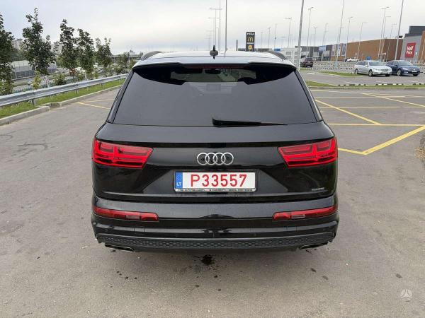 Audi Q7 2017 Kauņa vietnē Melns Audi Q7 2017 Kauņa, ar dzinēja tilpumu 2.97 L un nobraukumu 319 tūkst. km par 14200 €, foto 6 vietnē AUTOMOTO.COM.LV