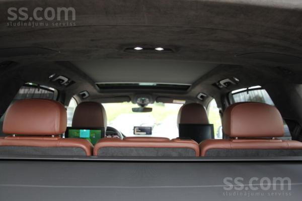 Black Audi Q7 2017 in Tukums, with an engine capacity of 4.00 L and mileage of 248 thousand km for 36000 €, photo 10 on AUTOMOTO.COM.LV