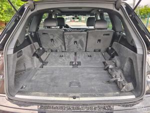 Black Audi Q7 2017 in Siauliai, with an engine capacity of 3.00 L and mileage of 161 thousand km for 19500 €, photo 17 on AUTOMOTO.COM.LV