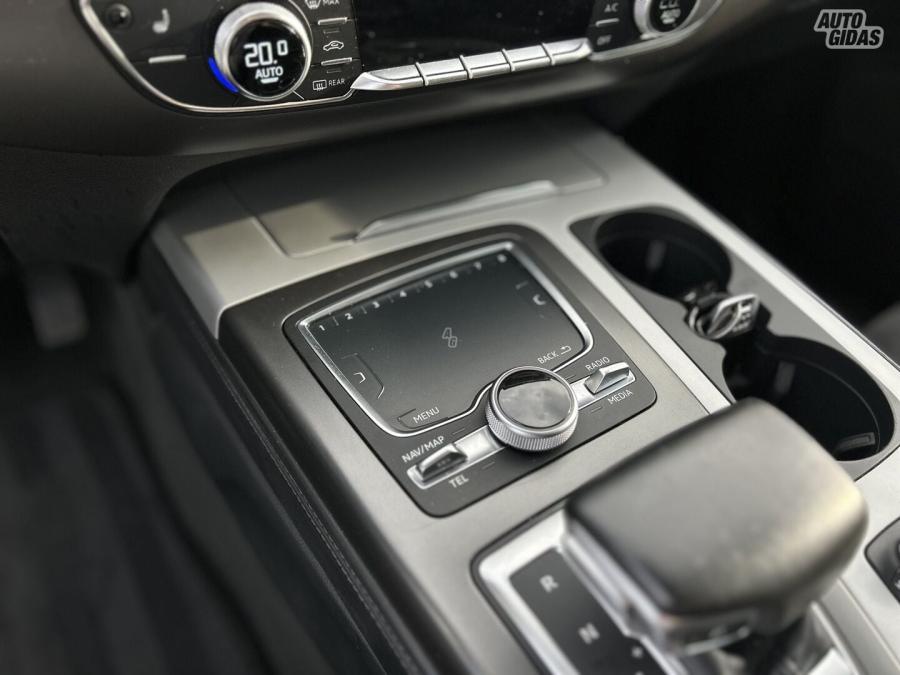 Melns Audi Q7 2017 Kauņa, ar dzinēja tilpumu 3.00 L un nobraukumu 313 tūkst. km par 24600 €, foto 30 vietnē AUTOMOTO.COM.LV