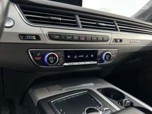 Melns Audi Q7 2017 Kauņa, ar dzinēja tilpumu 3.00 L un nobraukumu 313 tūkst. km par 24600 €, foto 31 vietnē AUTOMOTO.COM.LV
