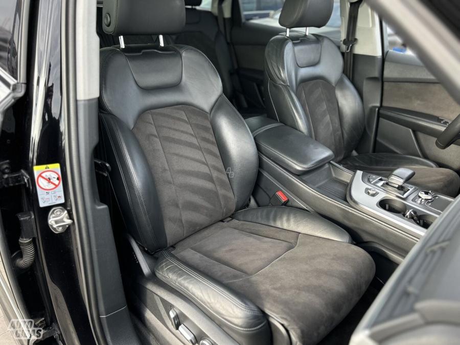 Melns Audi Q7 2017 Kauņa, ar dzinēja tilpumu 3.00 L un nobraukumu 313 tūkst. km par 24600 €, foto 42 vietnē AUTOMOTO.COM.LV