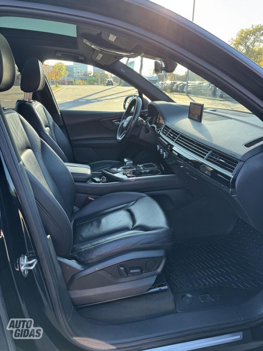 Melns Audi Q7 2017 Viļņa, ar dzinēja tilpumu 3.00 L un nobraukumu 288 tūkst. km par 17200 €, foto 17 vietnē AUTOMOTO.COM.LV