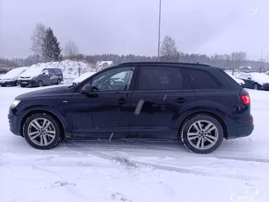 Melns Audi Q7 2018 Viļņa, ar dzinēja tilpumu 2.97 L un nobraukumu 193 tūkst. km par 24900 €, foto 3 vietnē AUTOMOTO.COM.LV