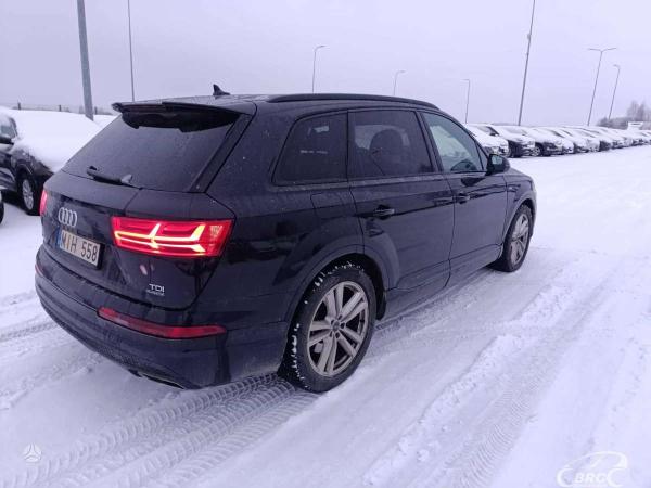 Melns Audi Q7 2018 Viļņa, ar dzinēja tilpumu 2.97 L un nobraukumu 193 tūkst. km par 24900 €, foto 6 vietnē AUTOMOTO.COM.LV