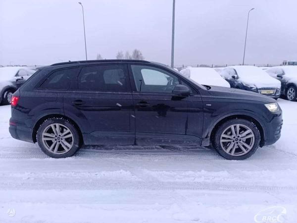 Melns Audi Q7 2018 Viļņa, ar dzinēja tilpumu 2.97 L un nobraukumu 193 tūkst. km par 24900 €, foto 7 vietnē AUTOMOTO.COM.LV