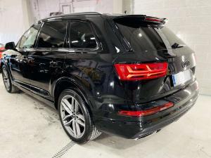 Black Audi Q7 2018 in Kaunas, with an engine capacity of 3.00 L and mileage of 100 thousand km for 34500 €, photo 11 on AUTOMOTO.COM.LV