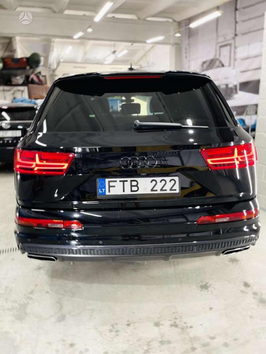 Black Audi Q7 2018 in Kaunas, with an engine capacity of 3.00 L and mileage of 100 thousand km for 34500 €, photo 17 on AUTOMOTO.COM.LV