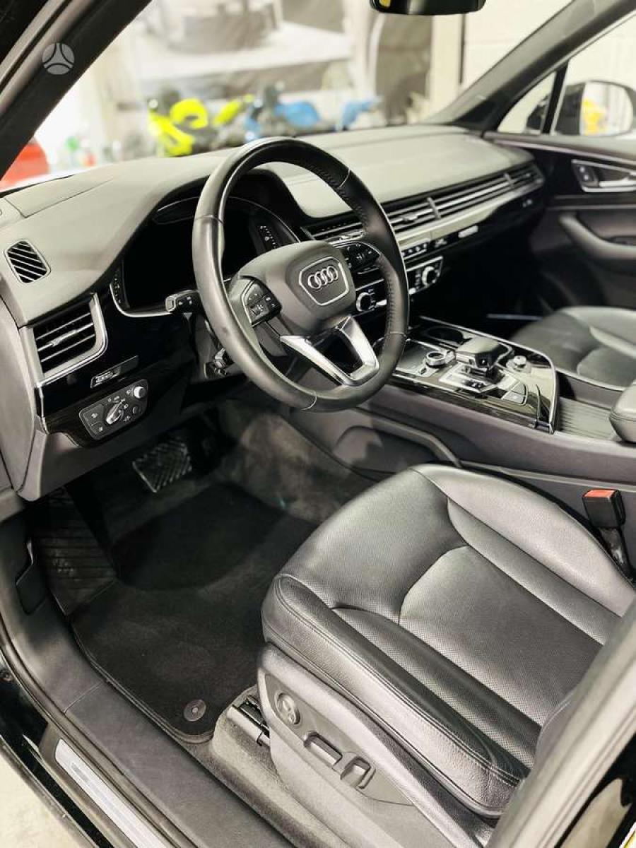 Black Audi Q7 2018 in Kaunas, with an engine capacity of 3.00 L and mileage of 100 thousand km for 34500 €, photo 21 on AUTOMOTO.COM.LV